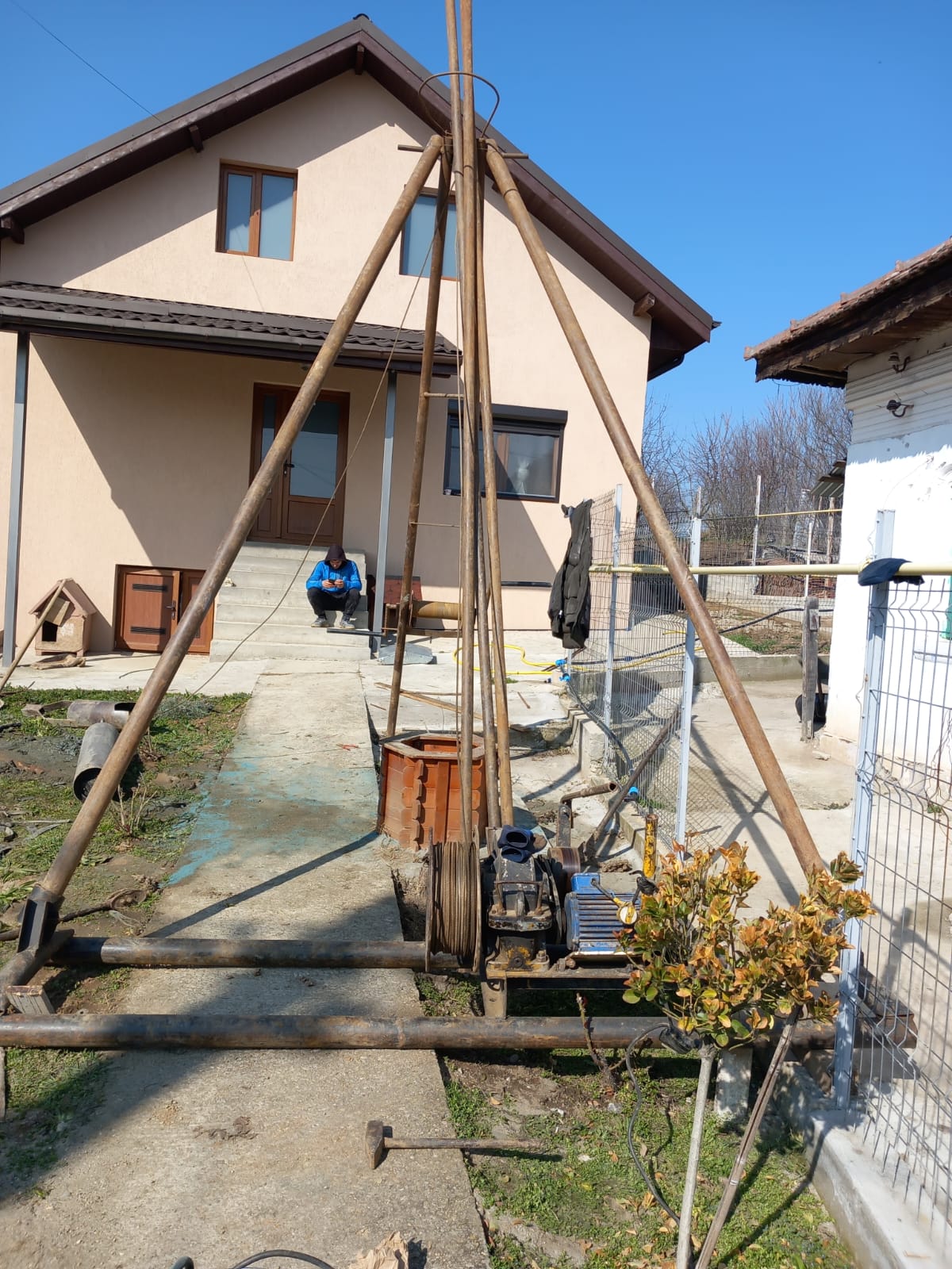 Foraje Puțuri Fântâni Apă, Foraje Piloni Susținere, Denisipări puțuri.